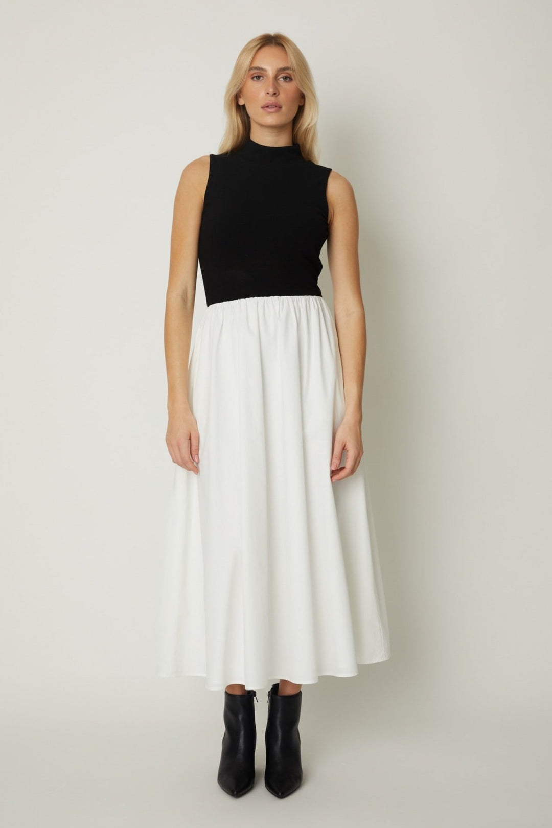 JS71 - Women’s Clothing Online Store